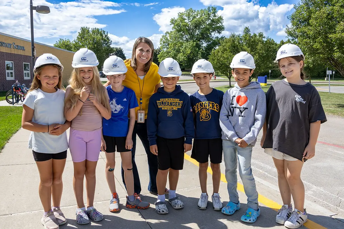 Spencerport's Canal View ES Holds Ribbon Cutting With VIP Speakers ...